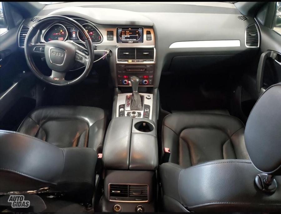 Grey Audi Q7 2010 in Marijampole, with an engine capacity of 3.00 L and mileage of 223 thousand km for 8500 €, photo 19 on AUTOMOTO.COM.LV