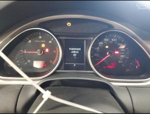Grey Audi Q7 2010 in Marijampole, with an engine capacity of 3.00 L and mileage of 223 thousand km for 8500 €, photo 22 on AUTOMOTO.COM.LV