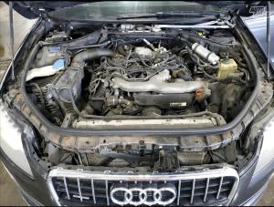 Grey Audi Q7 2010 in Marijampole, with an engine capacity of 3.00 L and mileage of 223 thousand km for 8500 €, photo 26 on AUTOMOTO.COM.LV