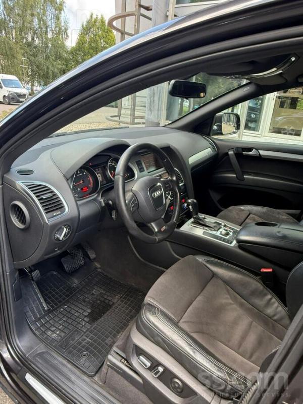 Pelēks Audi Q7 2010 Rīga, ar dzinēja tilpumu 3.00 L un nobraukumu 0 tūkst. km par 9900 €, foto 6 vietnē AUTOMOTO.COM.LV