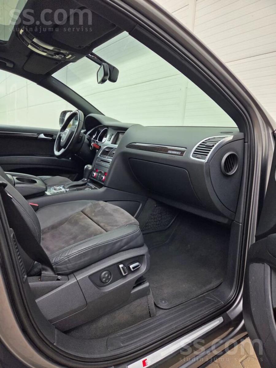 Pelēks Audi Q7 2010 Rīga, ar dzinēja tilpumu 3.00 L un nobraukumu 185 tūkst. km par 10500 €, foto 34 vietnē AUTOMOTO.COM.LV