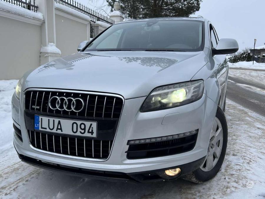 Grey Audi Q7 2011 in Vilnius, with an engine capacity of 2.97 L and mileage of 281 thousand km for 7850 €, photo 1 on AUTOMOTO.COM.LV