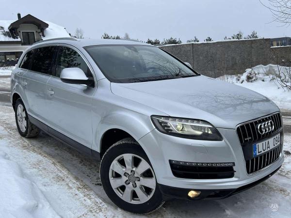 Grey Audi Q7 2011 in Vilnius, with an engine capacity of 2.97 L and mileage of 281 thousand km for 7850 €, photo 3 on AUTOMOTO.COM.LV