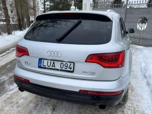 Grey Audi Q7 2011 in Vilnius, with an engine capacity of 2.97 L and mileage of 281 thousand km for 7850 €, photo 8 on AUTOMOTO.COM.LV