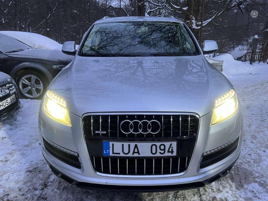Grey Audi Q7 2011 in Vilnius, with an engine capacity of 2.97 L and mileage of 281 thousand km for 7850 €, photo 12 on AUTOMOTO.COM.LV