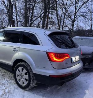 Grey Audi Q7 2011 in Vilnius, with an engine capacity of 2.97 L and mileage of 281 thousand km for 7850 €, photo 13 on AUTOMOTO.COM.LV