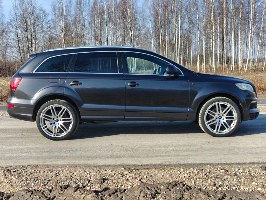 Grey Audi Q7 2011 in Parnu, with an engine capacity of 3.00 L and mileage of 295 thousand km for 9600 €, photo 6 on AUTOMOTO.COM.LV