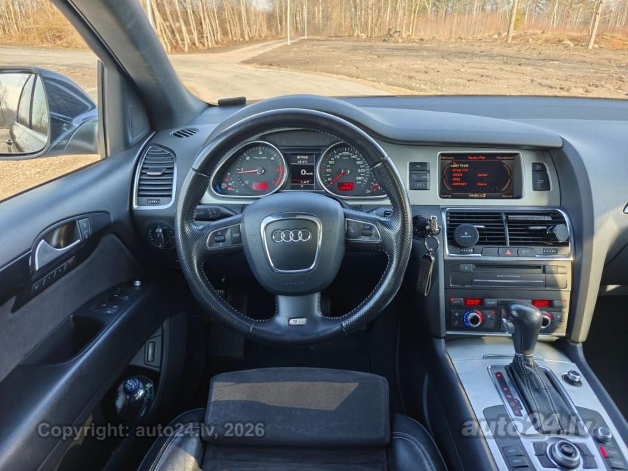 Grey Audi Q7 2011 in Parnu, with an engine capacity of 3.00 L and mileage of 295 thousand km for 9600 €, photo 14 on AUTOMOTO.COM.LV