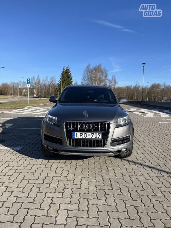 Grey Audi Q7 2011 in Kupiskis, with an engine capacity of 3.00 L and mileage of 260 thousand km for 13500 €, photo 2 on AUTOMOTO.COM.LV