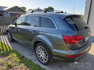 Grey Audi Q7 2011 in Riga, with an engine capacity of 3.00 L and mileage of 276 thousand km for 11990 €, photo 4 on AUTOMOTO.COM.LV