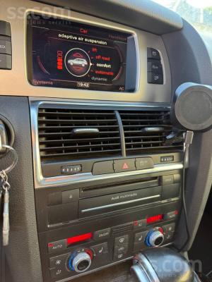 Grey Audi Q7 2011 in Riga, with an engine capacity of 3.00 L and mileage of 276 thousand km for 11990 €, photo 9 on AUTOMOTO.COM.LV