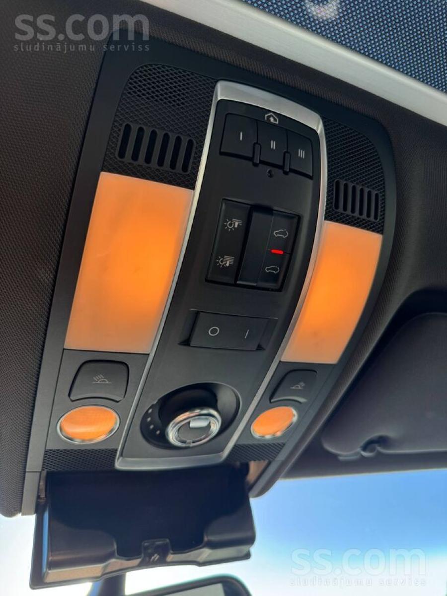 Grey Audi Q7 2011 in Riga, with an engine capacity of 3.00 L and mileage of 276 thousand km for 11990 €, photo 17 on AUTOMOTO.COM.LV