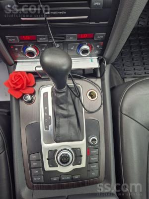 Pelēks Audi Q7 2011 Valmiera, ar dzinēja tilpumu 3.00 L un nobraukumu 183 tūkst. km par 9500 €, foto 12 vietnē AUTOMOTO.COM.LV