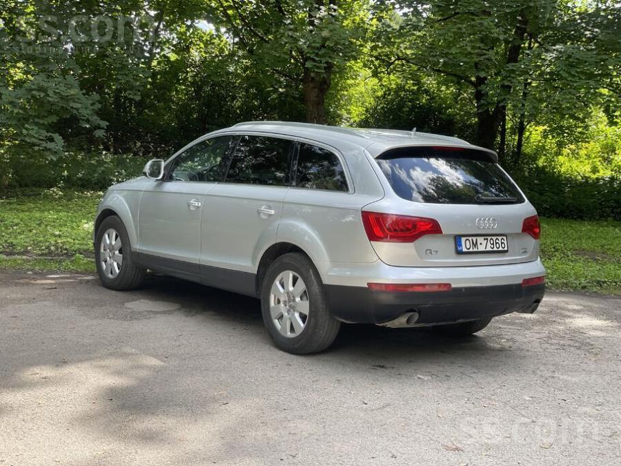 Grey Audi Q7 2011 in Riga, with an engine capacity of 3.00 L and mileage of 263 thousand km for 9400 €, photo 6 on AUTOMOTO.COM.LV