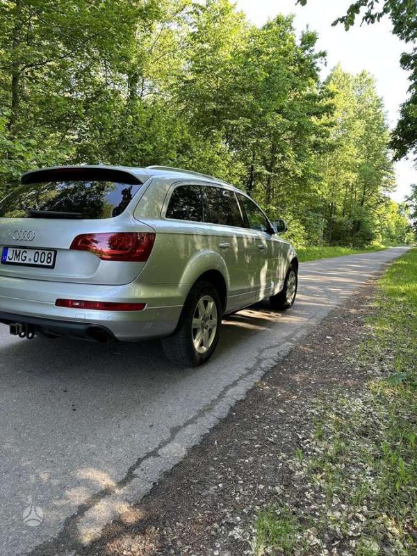 Grey Audi Q7 2011 in Kaisiadorys, with an engine capacity of 3.00 L and mileage of 260 thousand km for 7800 €, photo 3 on AUTOMOTO.COM.LV