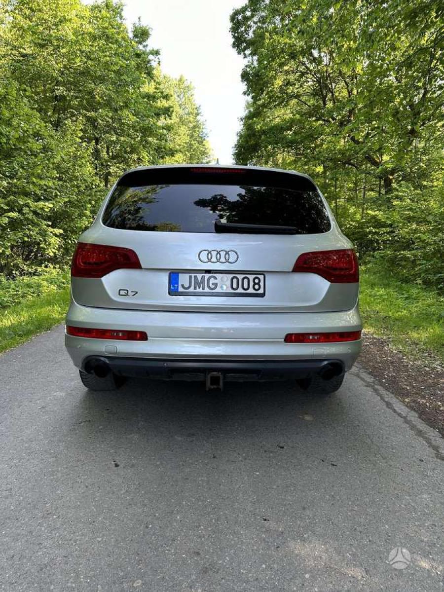 Grey Audi Q7 2011 in Kaisiadorys, with an engine capacity of 3.00 L and mileage of 260 thousand km for 7800 €, photo 5 on AUTOMOTO.COM.LV