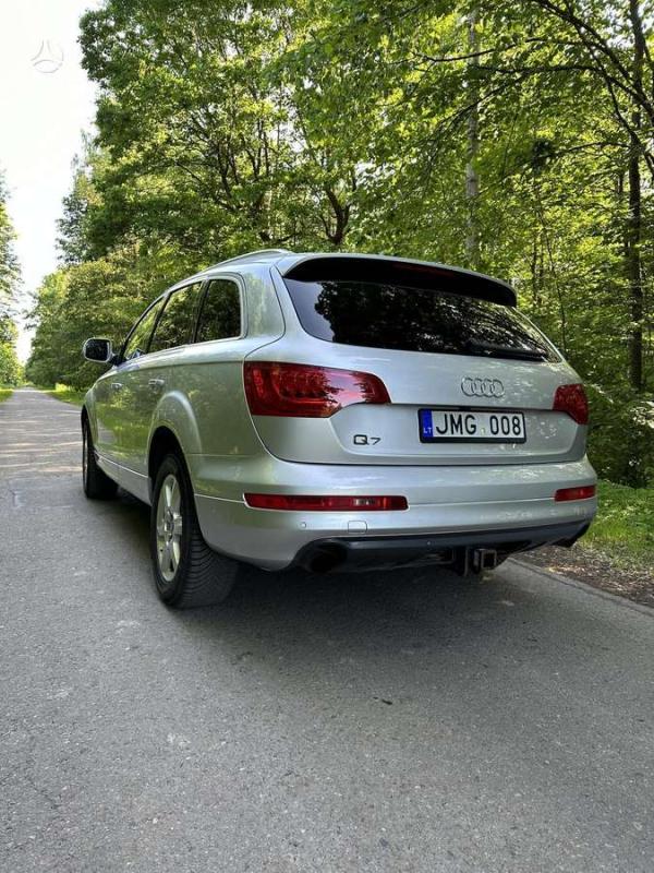 Grey Audi Q7 2011 in Kaisiadorys, with an engine capacity of 3.00 L and mileage of 260 thousand km for 7800 €, photo 5 on AUTOMOTO.COM.LV