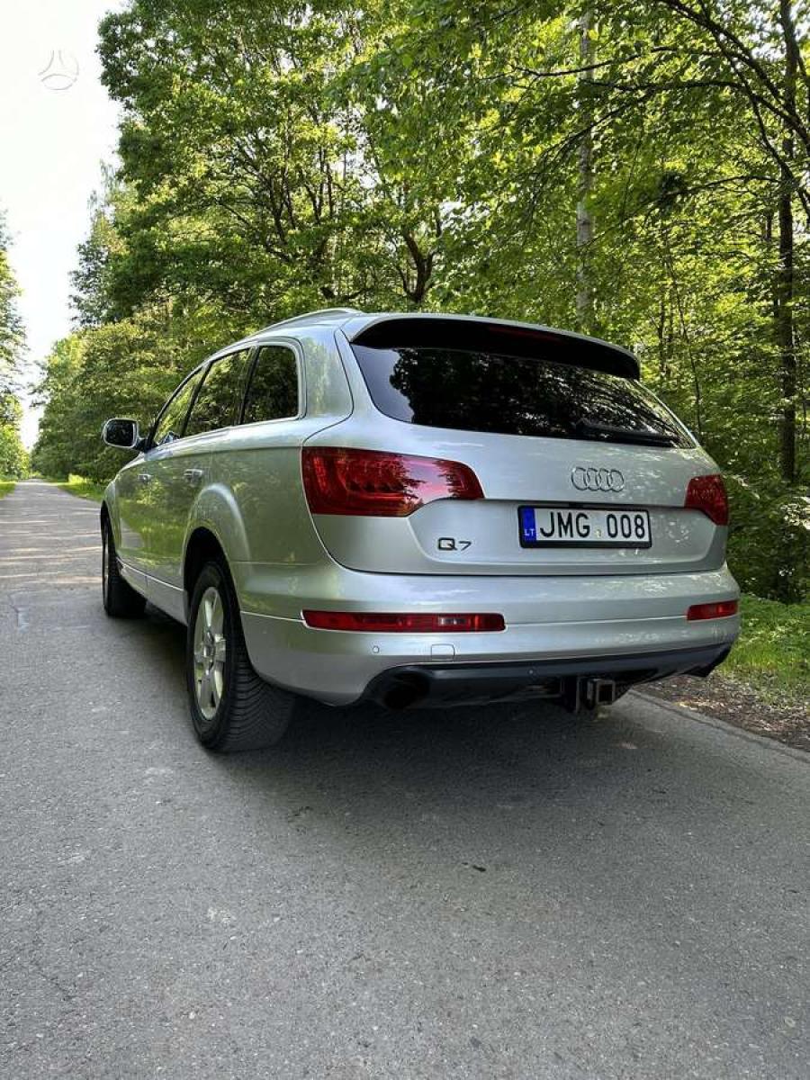 Grey Audi Q7 2011 in Kaisiadorys, with an engine capacity of 3.00 L and mileage of 260 thousand km for 7800 €, photo 6 on AUTOMOTO.COM.LV