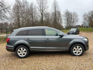 Grey Audi Q7 2012 in Kuldiga, with an engine capacity of 3.00 L and mileage of 295 thousand km for 12290 €, photo 5 on AUTOMOTO.COM.LV
