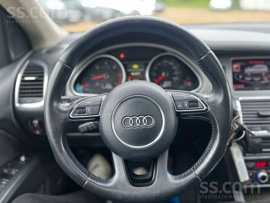 Grey Audi Q7 2012 in Kuldiga, with an engine capacity of 3.00 L and mileage of 295 thousand km for 12290 €, photo 16 on AUTOMOTO.COM.LV