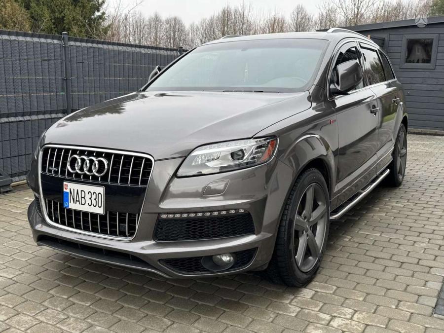 Grey Audi Q7 2012 in Klaipeda, with an engine capacity of 3.00 L and mileage of 305 thousand km for 13999 €, photo 1 on AUTOMOTO.COM.LV