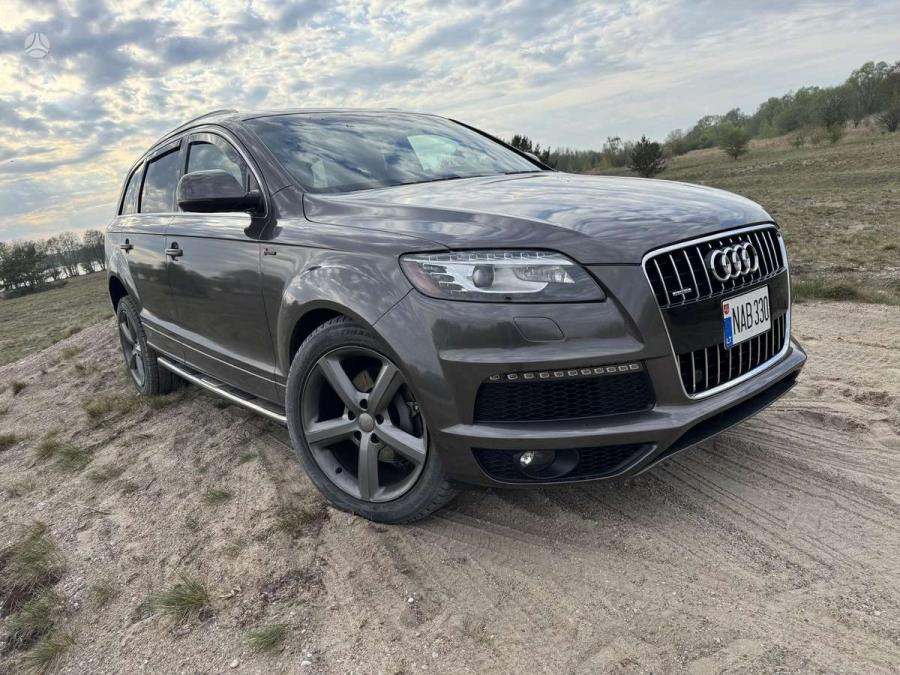 Grey Audi Q7 2012 in Klaipeda, with an engine capacity of 3.00 L and mileage of 305 thousand km for 13999 €, photo 2 on AUTOMOTO.COM.LV