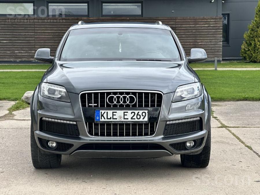 Grey Audi Q7 2012 in Riga, with an engine capacity of 3.00 L and mileage of 280 thousand km for 12890 €, photo 4 on AUTOMOTO.COM.LV