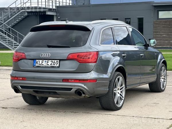 Audi Q7 2012 in Riga on AUTOMOTO.COM.LV Grey Audi Q7 2012 in Riga, with an engine capacity of 3.00 L and mileage of 280 thousand km for 12890 €, photo 9 on AUTOMOTO.COM.LV