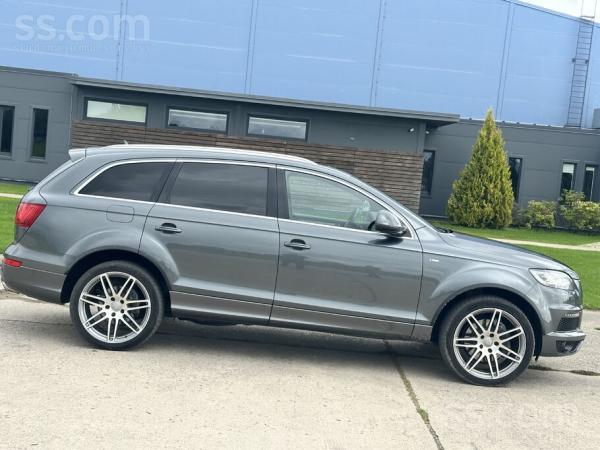 Audi Q7 2012 in Riga on AUTOMOTO.COM.LV Grey Audi Q7 2012 in Riga, with an engine capacity of 3.00 L and mileage of 280 thousand km for 12890 €, photo 10 on AUTOMOTO.COM.LV