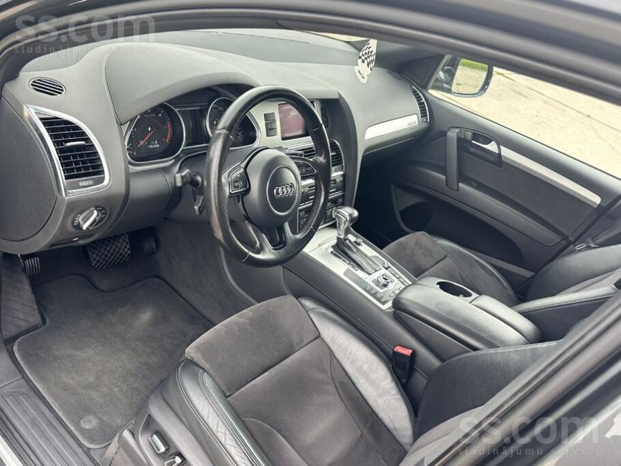 Grey Audi Q7 2012 in Riga, with an engine capacity of 3.00 L and mileage of 280 thousand km for 12890 €, photo 26 on AUTOMOTO.COM.LV