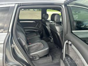 Grey Audi Q7 2012 in Riga, with an engine capacity of 3.00 L and mileage of 280 thousand km for 12890 €, photo 32 on AUTOMOTO.COM.LV