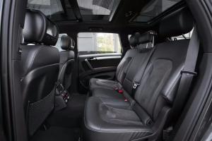 Grey Audi Q7 2012 in Jelgava, with an engine capacity of 3.00 L and mileage of 259 thousand km for 15550 €, photo 17 on AUTOMOTO.COM.LV