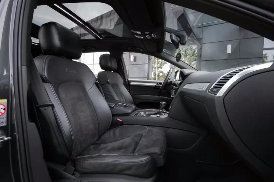 Grey Audi Q7 2012 in Jelgava, with an engine capacity of 3.00 L and mileage of 259 thousand km for 15550 €, photo 20 on AUTOMOTO.COM.LV
