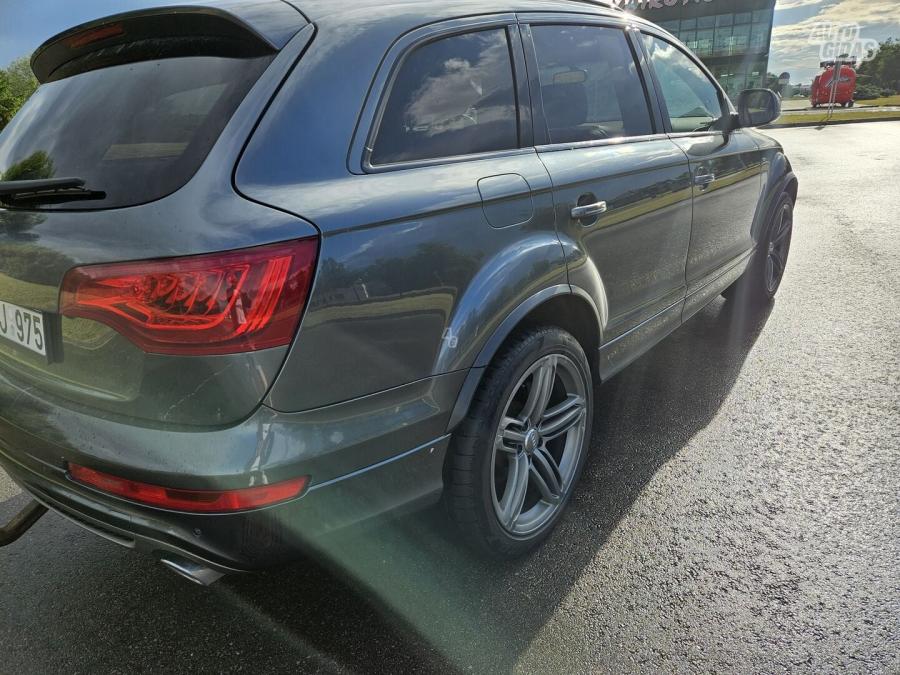 Grey Audi Q7 2012 in Panevezys, with an engine capacity of 3.00 L and mileage of 317 thousand km for 9500 €, photo 7 on AUTOMOTO.COM.LV