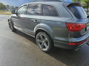 Grey Audi Q7 2012 in Panevezys, with an engine capacity of 3.00 L and mileage of 317 thousand km for 9500 €, photo 9 on AUTOMOTO.COM.LV