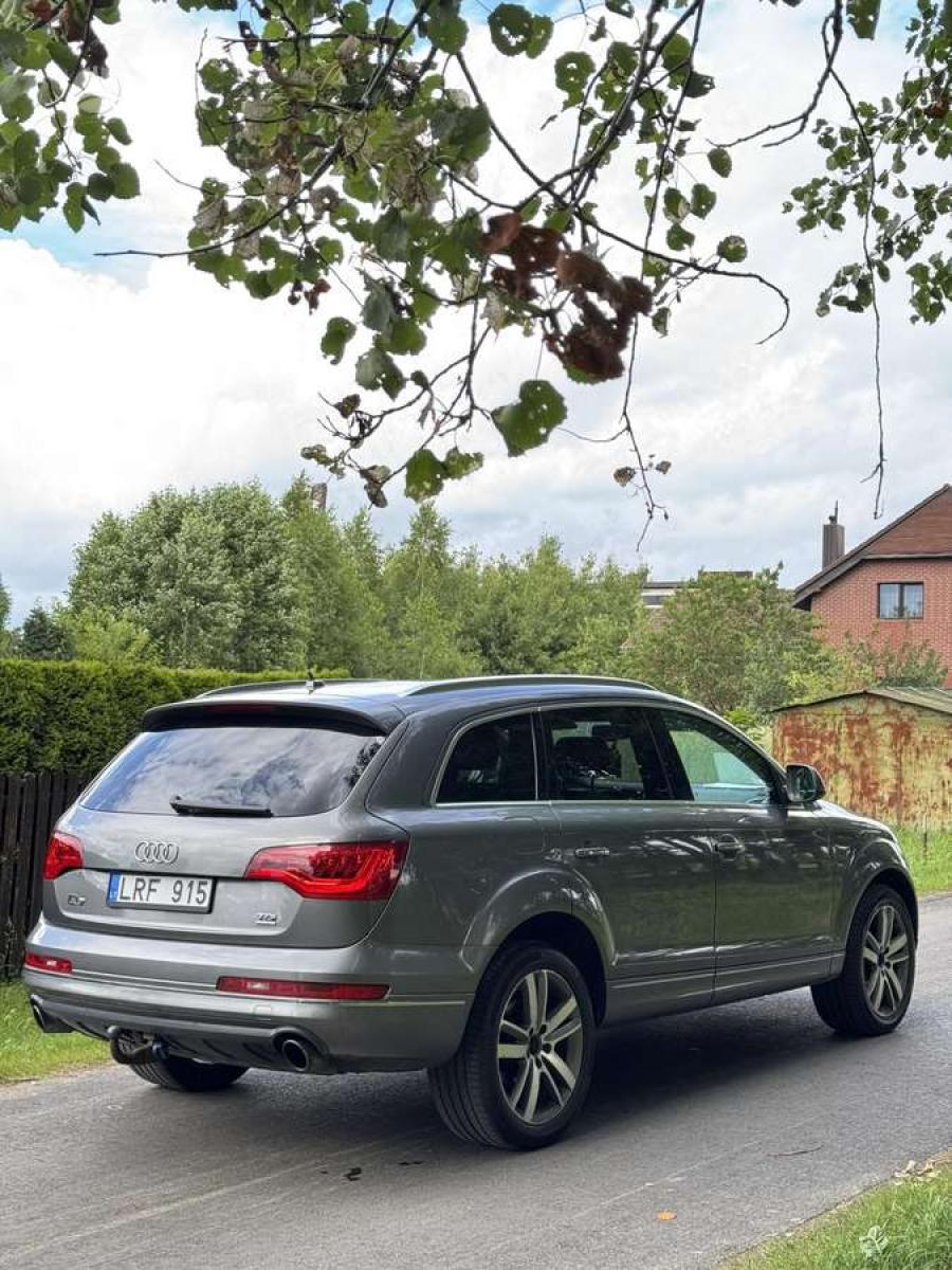 Pelēks Audi Q7 2012 Viļņa, ar dzinēja tilpumu 2.97 L un nobraukumu 300 tūkst. km par 9500 €, foto 4 vietnē AUTOMOTO.COM.LV