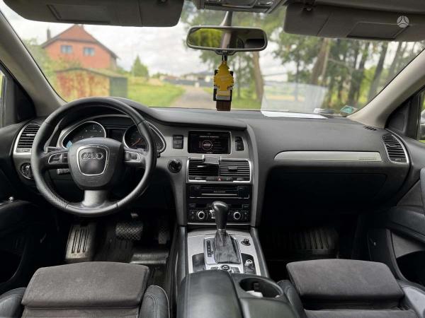 Pelēks Audi Q7 2012 Viļņa, ar dzinēja tilpumu 2.97 L un nobraukumu 300 tūkst. km par 9500 €, foto 7 vietnē AUTOMOTO.COM.LV