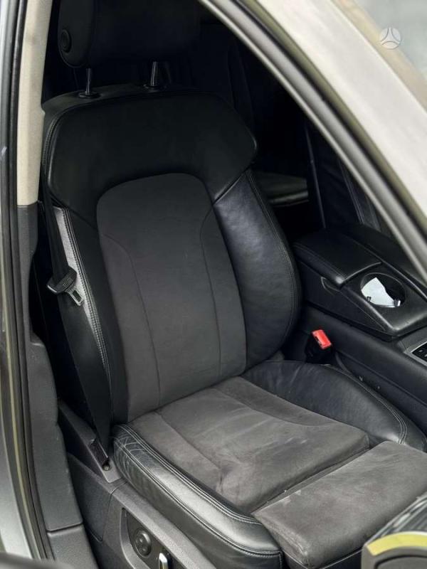 Pelēks Audi Q7 2012 Viļņa, ar dzinēja tilpumu 2.97 L un nobraukumu 300 tūkst. km par 9500 €, foto 9 vietnē AUTOMOTO.COM.LV
