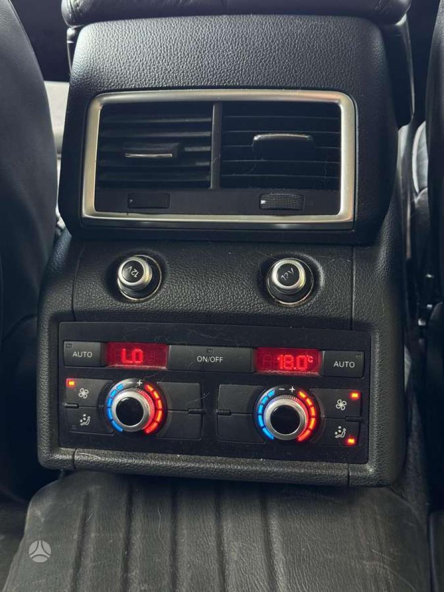 Pelēks Audi Q7 2012 Viļņa, ar dzinēja tilpumu 2.97 L un nobraukumu 300 tūkst. km par 9500 €, foto 12 vietnē AUTOMOTO.COM.LV