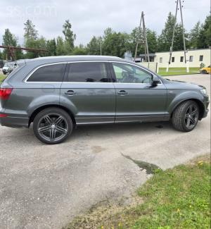 Grey Audi Q7 2012 in Riga, with an engine capacity of 3.00 L and mileage of 300 thousand km for 13500 €, photo 3 on AUTOMOTO.COM.LV