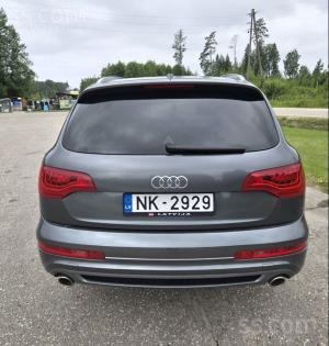 Grey Audi Q7 2012 in Riga, with an engine capacity of 3.00 L and mileage of 300 thousand km for 13500 €, photo 5 on AUTOMOTO.COM.LV