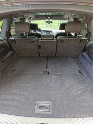 Grey Audi Q7 2012 in Riga, with an engine capacity of 3.00 L and mileage of 300 thousand km for 13500 €, photo 15 on AUTOMOTO.COM.LV