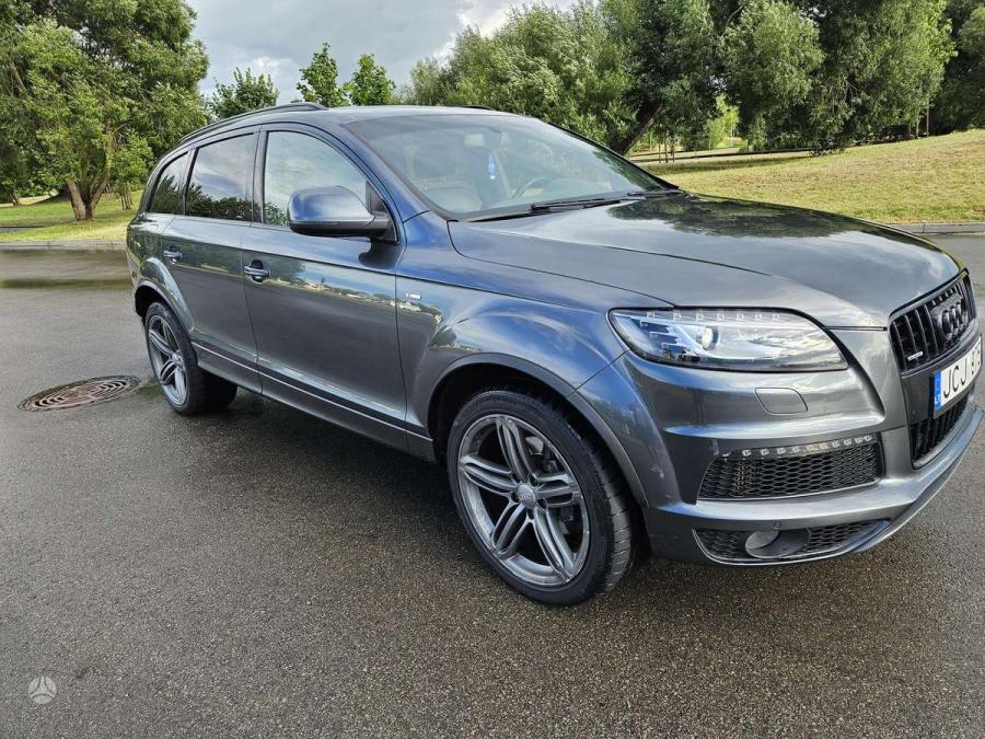Grey Audi Q7 2012 in Panevezys, with an engine capacity of 2.97 L and mileage of 317 thousand km for 9000 €, photo 5 on AUTOMOTO.COM.LV