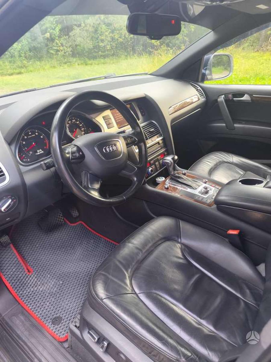 Pelēks Audi Q7 2012 Varėna, ar dzinēja tilpumu 3.00 L un nobraukumu 450 tūkst. km par 7500 €, foto 18 vietnē AUTOMOTO.COM.LV