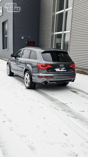 Grey Audi Q7 2013 in Vilnius, with an engine capacity of 3.00 L and mileage of 279 thousand km for 12999 €, photo 4 on AUTOMOTO.COM.LV