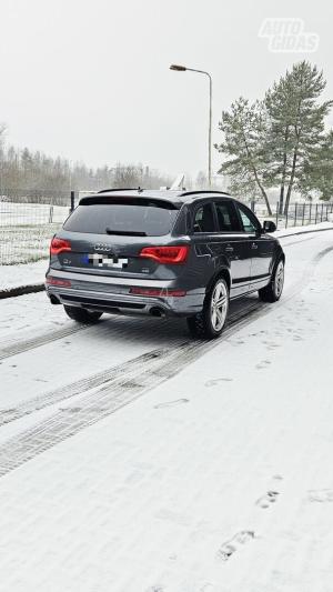 Grey Audi Q7 2013 in Vilnius, with an engine capacity of 3.00 L and mileage of 279 thousand km for 12999 €, photo 5 on AUTOMOTO.COM.LV