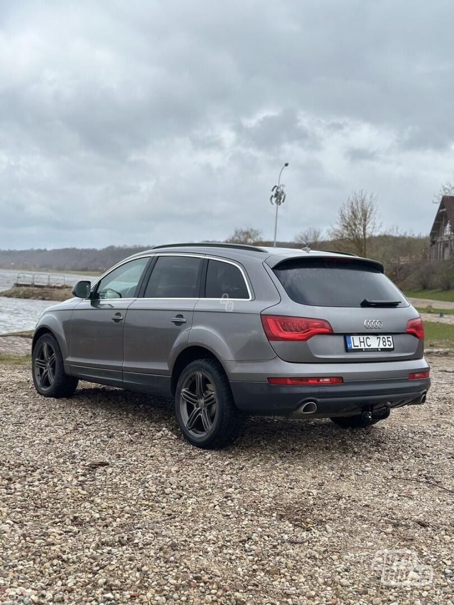 Pelēks Audi Q7 2013 Kauņa, ar dzinēja tilpumu 3.00 L un nobraukumu 294 tūkst. km par 12500 €, foto 6 vietnē AUTOMOTO.COM.LV