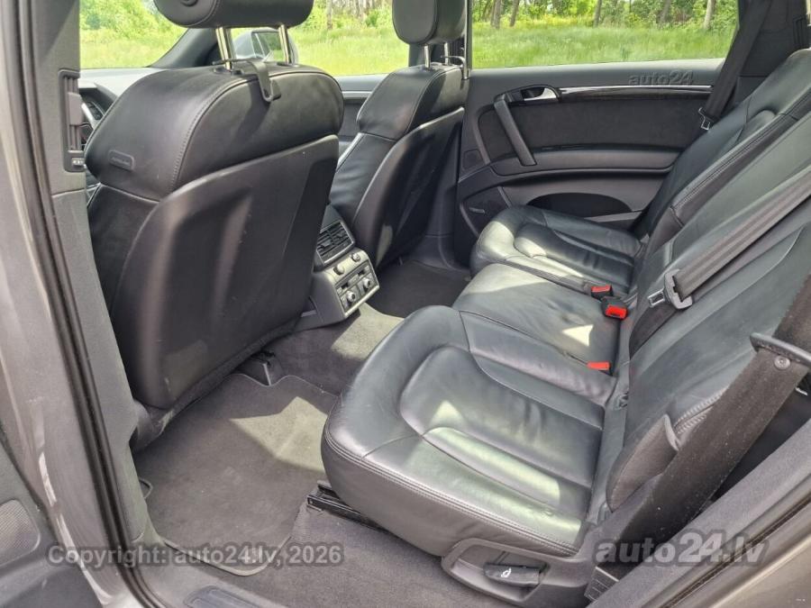Grey Audi Q7 2013 in Tallinn, with an engine capacity of 3.00 L and mileage of 438 thousand km for 10100 €, photo 8 on AUTOMOTO.COM.LV