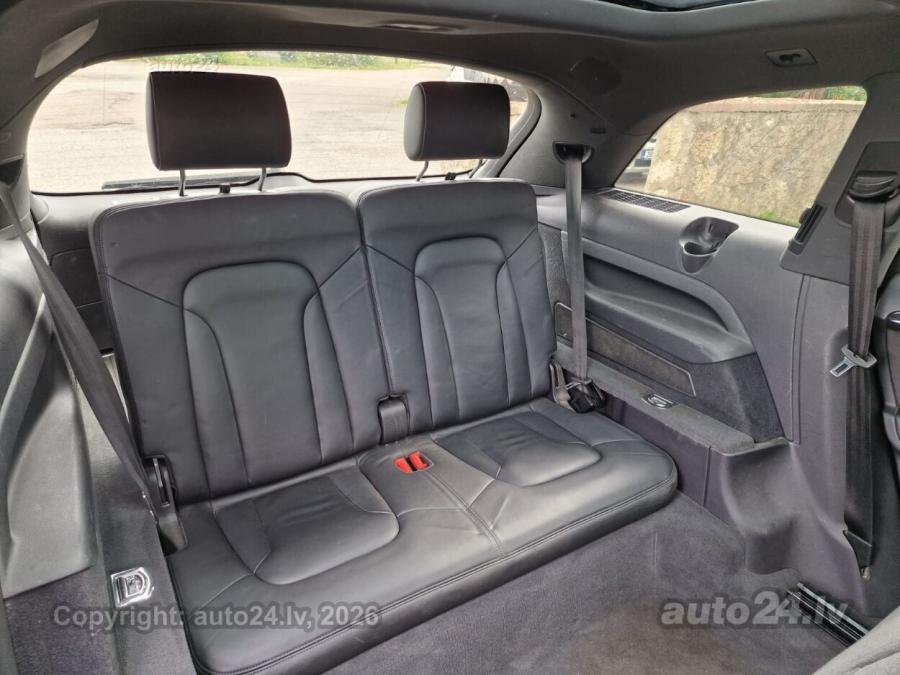 Grey Audi Q7 2013 in Tallinn, with an engine capacity of 3.00 L and mileage of 438 thousand km for 10100 €, photo 11 on AUTOMOTO.COM.LV