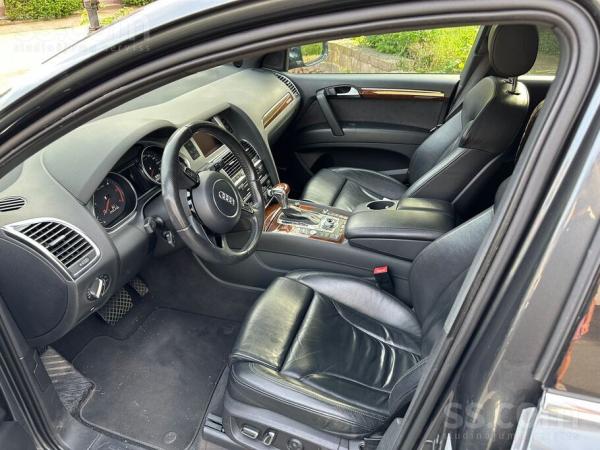 Pelēks Audi Q7 2013 Talsi, ar dzinēja tilpumu 3.00 L un nobraukumu 219 tūkst. km par 11970 €, foto 4 vietnē AUTOMOTO.COM.LV